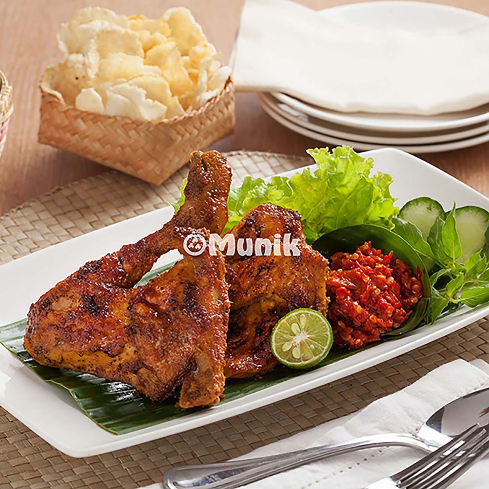 Ayam Bakar Sariwangi | Munik Resto