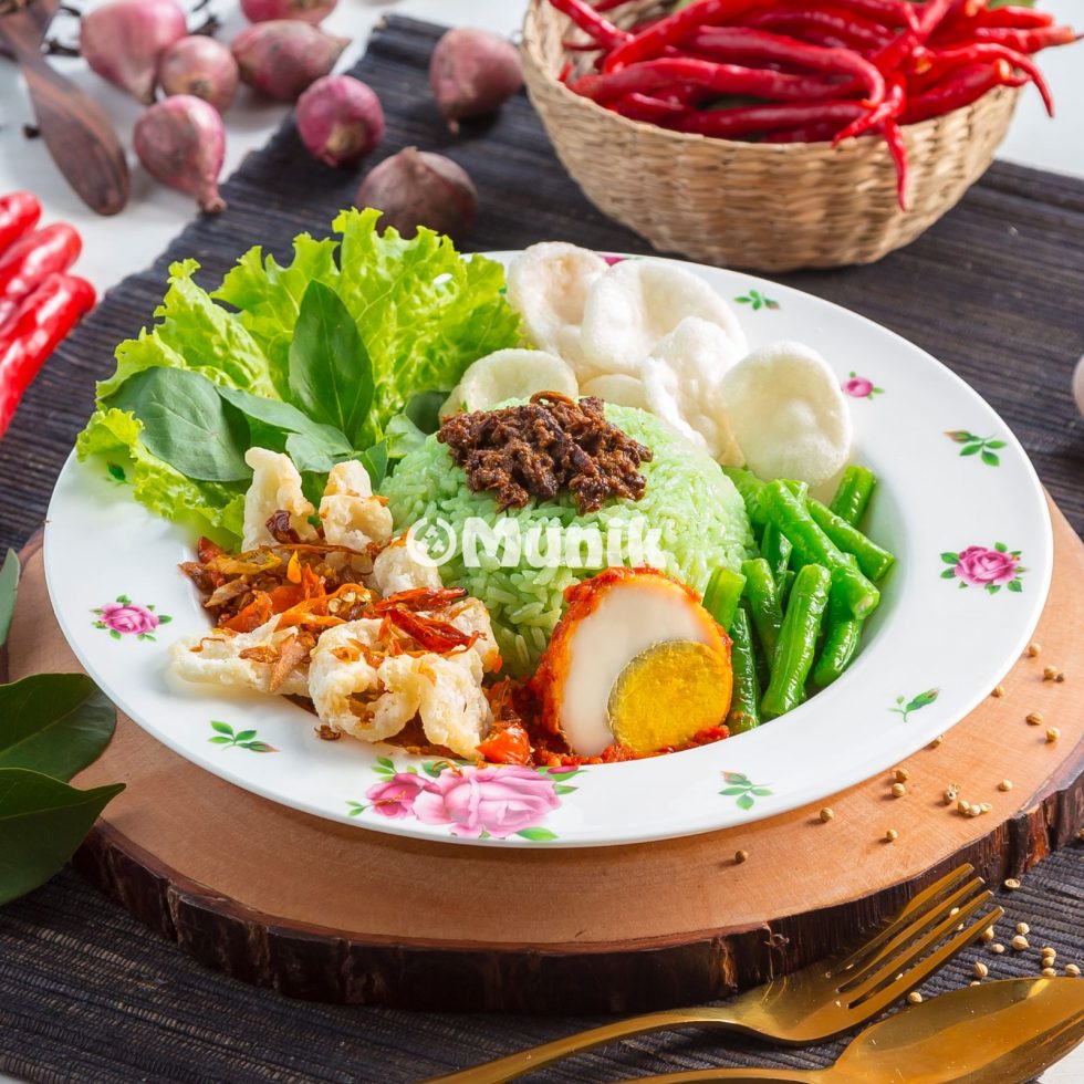 Nasi Ijo Pandan | Munik Resto